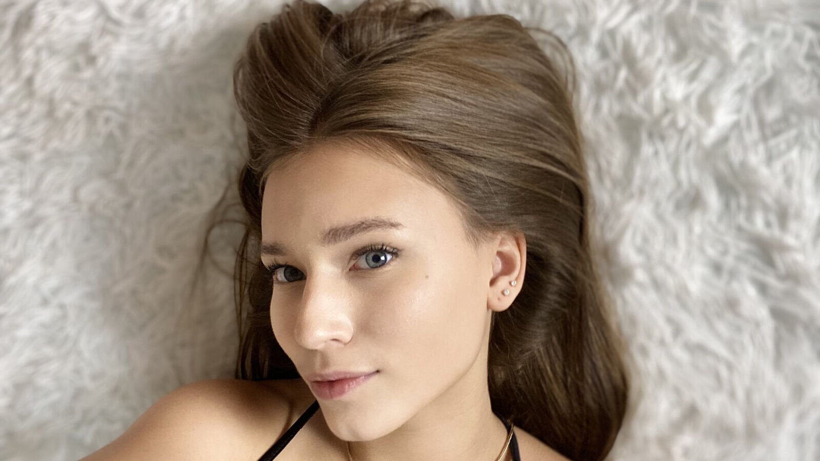 Tons on options with Female xxx cams!